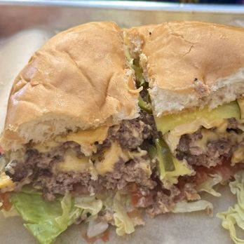 GOODFRIEND BEER GARDEN & BURGER HOUSE - Updated April 2025 - 626 Photos ...