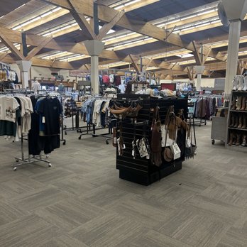 BOOT BARN - Updated October 2025 - 34 Photos & 13 Reviews - 5850 Lyndon ...