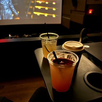 AMC DINE-IN SUNNYVALE 12 - Updated November 2024 - 458 Photos & 147 ...