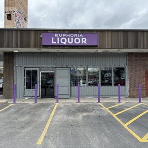 LISA’S LIQUOR BARN - Updated May 2025 - 23 Photos & 38 Reviews - 2157 ...