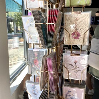 TRÀ VIET COFFEE & TEA - RENTON - Updated July 2024 - 312 Photos & 131 ...