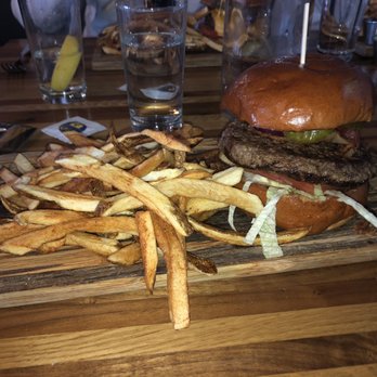 105-TEN BAR & GRILL - Updated October 2025 - 152 Photos & 196 Reviews ...