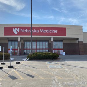NEBRASKA MEDICINE - Updated August 2025 - 18 Photos & 37 Reviews - 4350 ...