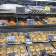 LONG’S FAMILY PASTRY - 783 Photos & 337 Reviews - Bakeries - 715 N ...