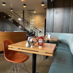 BACON SOCIAL HOUSE - Updated December 2025 - 1927 Photos & 1422 Reviews ...