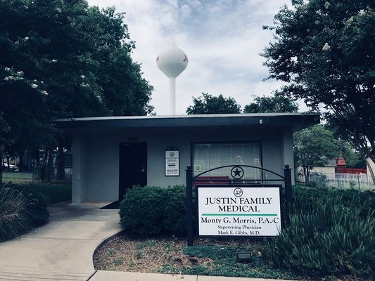 JUSTIN FAMILY MEDICAL - Updated December 2025 - 24 Reviews - 310 W 2nd ...