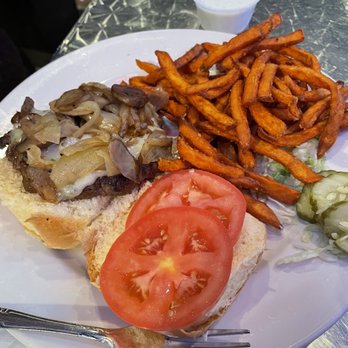 ROCHESTER INN & HARDWOOD GRILLE - Updated December 2025 - 99 Photos ...