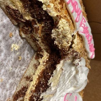 PETERS’ BAKERY - Updated July 2024 - 1923 Photos & 2420 Reviews - 3108 ...