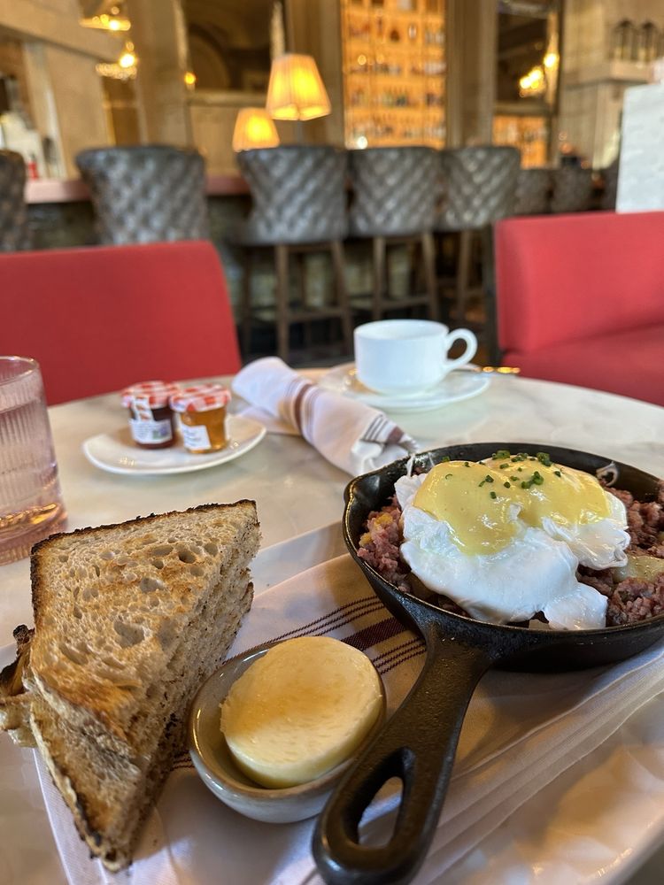 OAK LONG BAR + KITCHEN - Updated October 2025 - 570 Photos & 478 ...