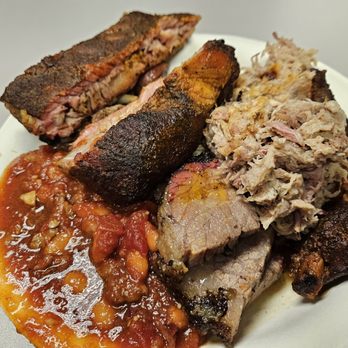 THIS LIL PIGGY - Updated June 2024 - 76 Photos & 27 Reviews - 92-1770 ...