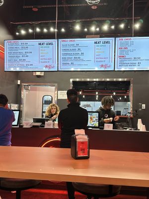 MAIN BIRD HOT CHICKEN - Updated May 2024 - 33 Photos & 32 Reviews ...