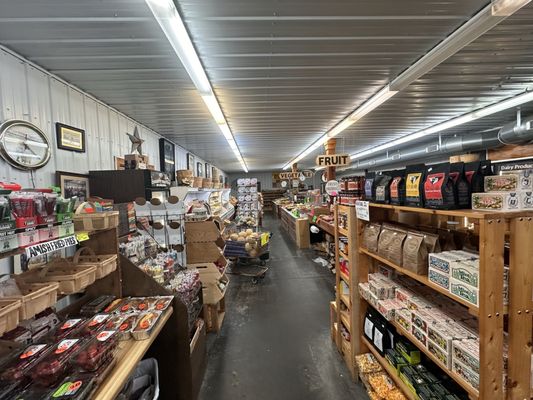 COUNTRY MARKET - Updated July 2025 - 11 Photos & 17 Reviews - 1610 ...