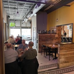 PIES & PINTS - LEXINGTON - Updated December 2025 - 451 Photos & 612 ...