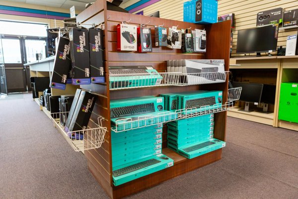 COMPUTER RENAISSANCE - Updated December 2025 - 30 Photos & 23 Reviews ...