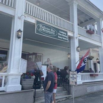 FULLERTON INN - Updated December 2025 - 87 Photos & 73 Reviews - 40 The ...