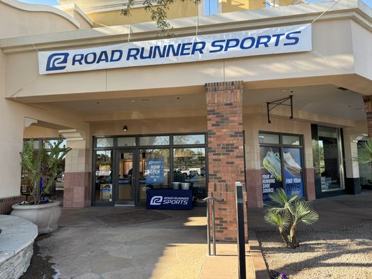 ROAD RUNNER SPORTS - Updated August 2025 - 7131 W Ray Rd, Chandler ...