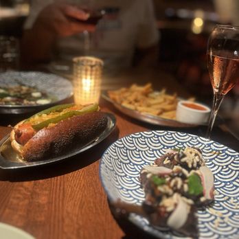 THE DUCK INN - Updated March 2025 - 1279 Photos & 641 Reviews - 2701 S ...