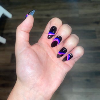 BB NAILS Updated January 2025 11 Photos 33 Reviews 1525 Main St Windsor Colorado Nail Salons Phone Number Yelp