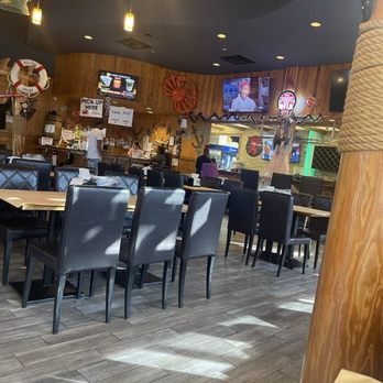 RED PIER CAJUN SEAFOOD & BAR - RIDGEWAY - Updated September 2025 - 145 ...