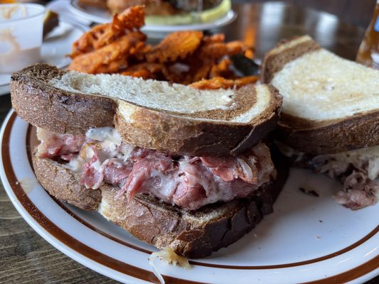 SUTTER BUTTES BREWING - 528 Photos & 592 Reviews - 421 Center St, Yuba ...