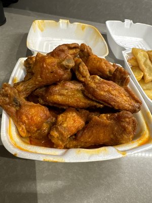 CHUCK’S WINGS - Updated July 2025 - 20 Photos & 25 Reviews - 4592 S ...