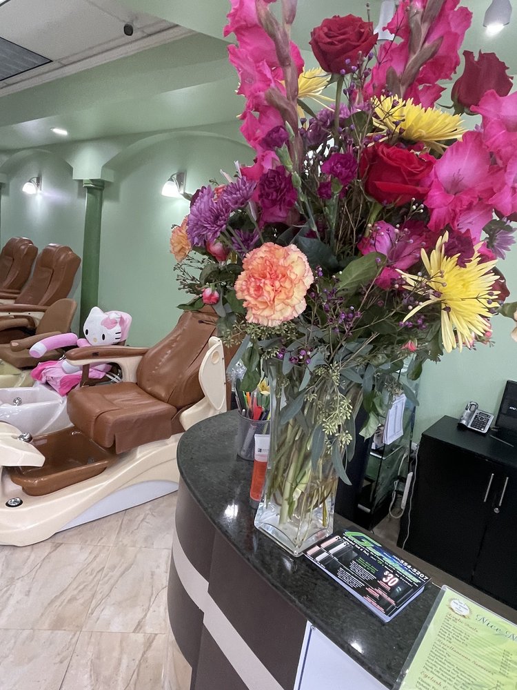 NICE NAILS & SPA - 212 Photos & 196 Reviews - 5351 Blackstone Ave ...