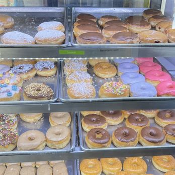 STAR DONUTS - Updated December 2025 - 88 Photos & 133 Reviews - 2160 ...