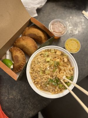 THAI KITCHEN - Updated October 2025 - 42 Photos & 44 Reviews - 11 ...