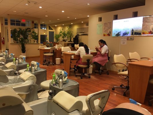 SANDY TWO NAILS & SPA - Updated July 2025 - 33 Reviews - 265 Federal Rd ...