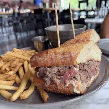 AMERICAN ELM - Updated December 2025 - 451 Photos & 237 Reviews - 4132 ...