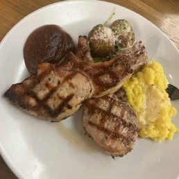 PRIMROSE TABLE - Updated August 2025 - 181 Photos & 164 Reviews - 1650 ...