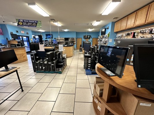 DISCOUNT ELECTRONICS - Updated November 2025 - 11 Photos & 138 Reviews ...