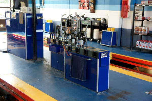 THE LUBE CENTER - Updated December 2025 - 25 Photos & 51 Reviews ...