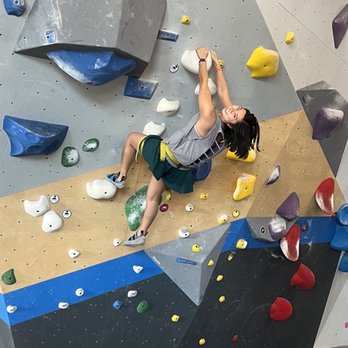 MOVEMENT GRAPEVINE - Updated December 2025 - 73 Photos - 3105 William D ...