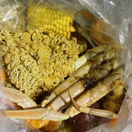 BLUE HOOK CAJUN SEAFOOD & BAR - Updated December 2025 - 68 Photos & 140 ...