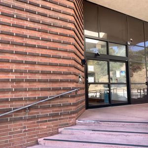 ENCINO-TARZANA BRANCH LIBRARY - Updated August 2025 - 35 Photos & 70 ...