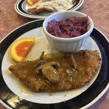 JULIA’S GERMAN STAMMTISCH - Updated July 2025 - 197 Photos & 237 ...