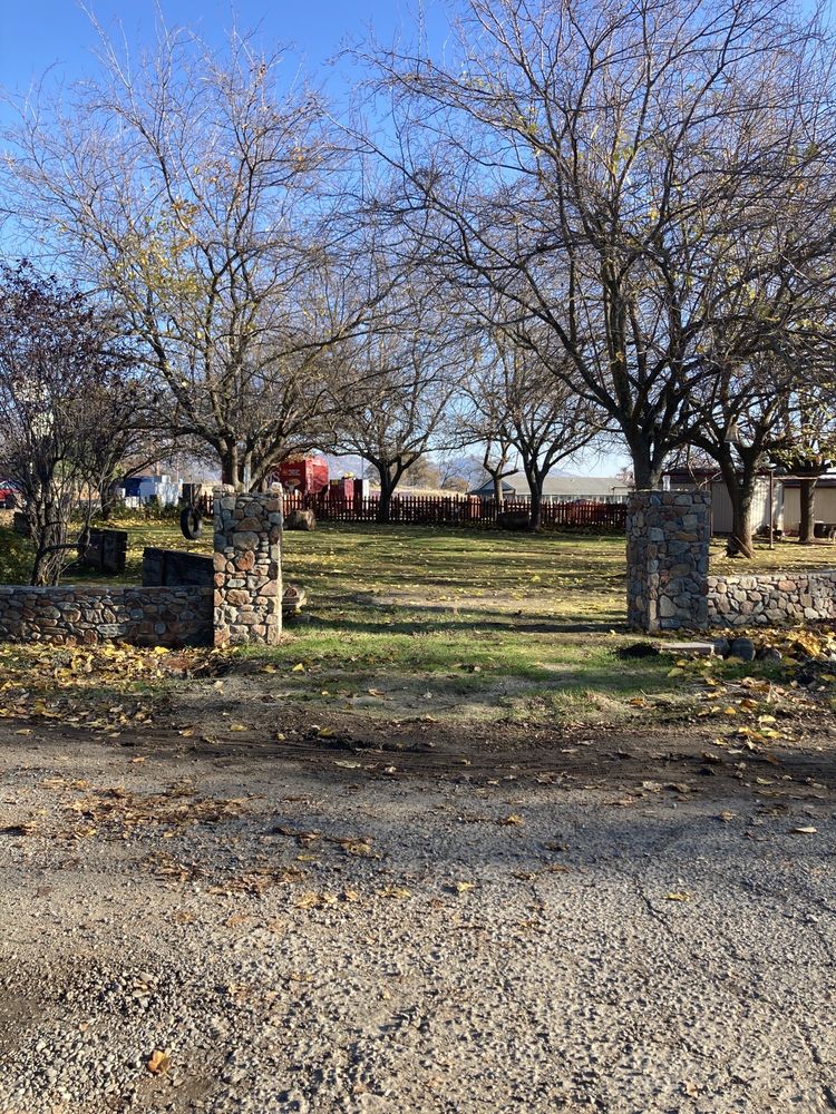 OASIS FEED & SUPPLY - Updated June 2025 - 2675 State Highway 140 ...