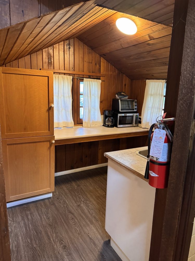 RUNDLE RIDGE CHALETS - Updated September 2025 - 32 Photos & 15 Reviews ...