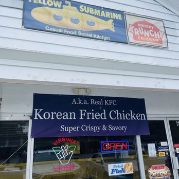 YELLOW SUBMARINE - Updated December 2025 - 97 Photos & 78 Reviews - 607 ...