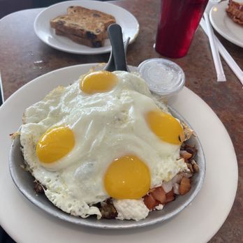 TONY’S BREAKFAST CAFE AND FAMILY RESTAURANT - Updated April 2025 - 278 ...