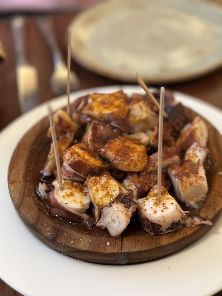 TOMIÑO TABERNA GALLEGA - 1056 Photos & 381 Reviews - 192 Grand St, New ...