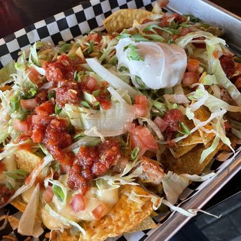 HOOLIGANS PUB - Updated January 2026 - 37 Photos & 40 Reviews - 10704 W ...