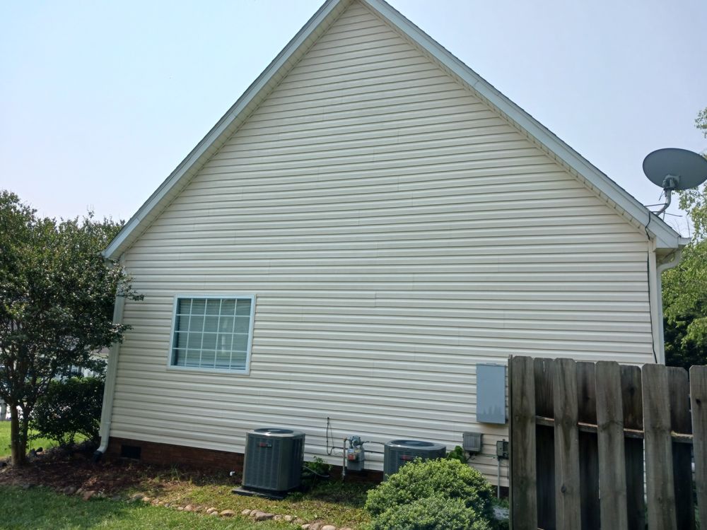 CLARKS CUSTOM CLEANING - Updated January 2025 - Request a Quote - 13 ...