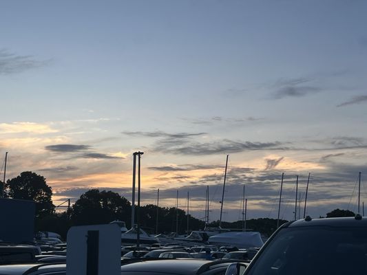 CHELO’S WATERFRONT BAR & GRILLE - Updated August 2025 - 293 Photos ...