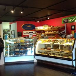 LA BAGUETTE BAKERY AND CATERING - Updated July 2025 - 66 Photos & 79 ...