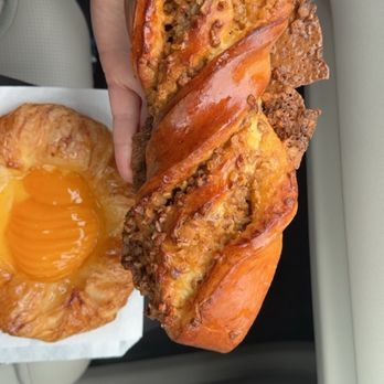 PENINSULA PASTRIES PALM SPRINGS - Updated May 2024 - 466 Photos & 373 ...