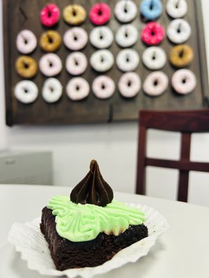 SWEET KNEADS FARMINGTON BAKERY - Updated January 2026 - 104 Photos & 59 ...