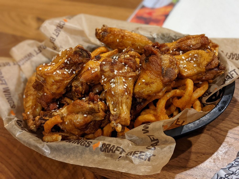 BUFFALO WING FACTORY - Updated December 2024 - 158 Photos & 331 Reviews ...