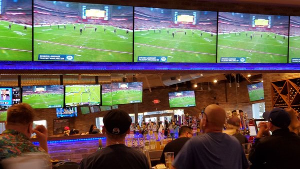 BLUE 32 SPORTS GRILL - 75 Photos & 90 Reviews - 2028 N Gilbert Rd, Mesa ...